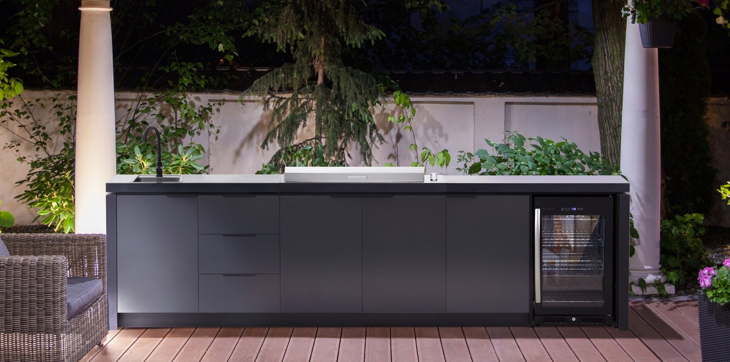 Creating An Outdoor Kitchen Under Your Pergola | Suns Lifestyle